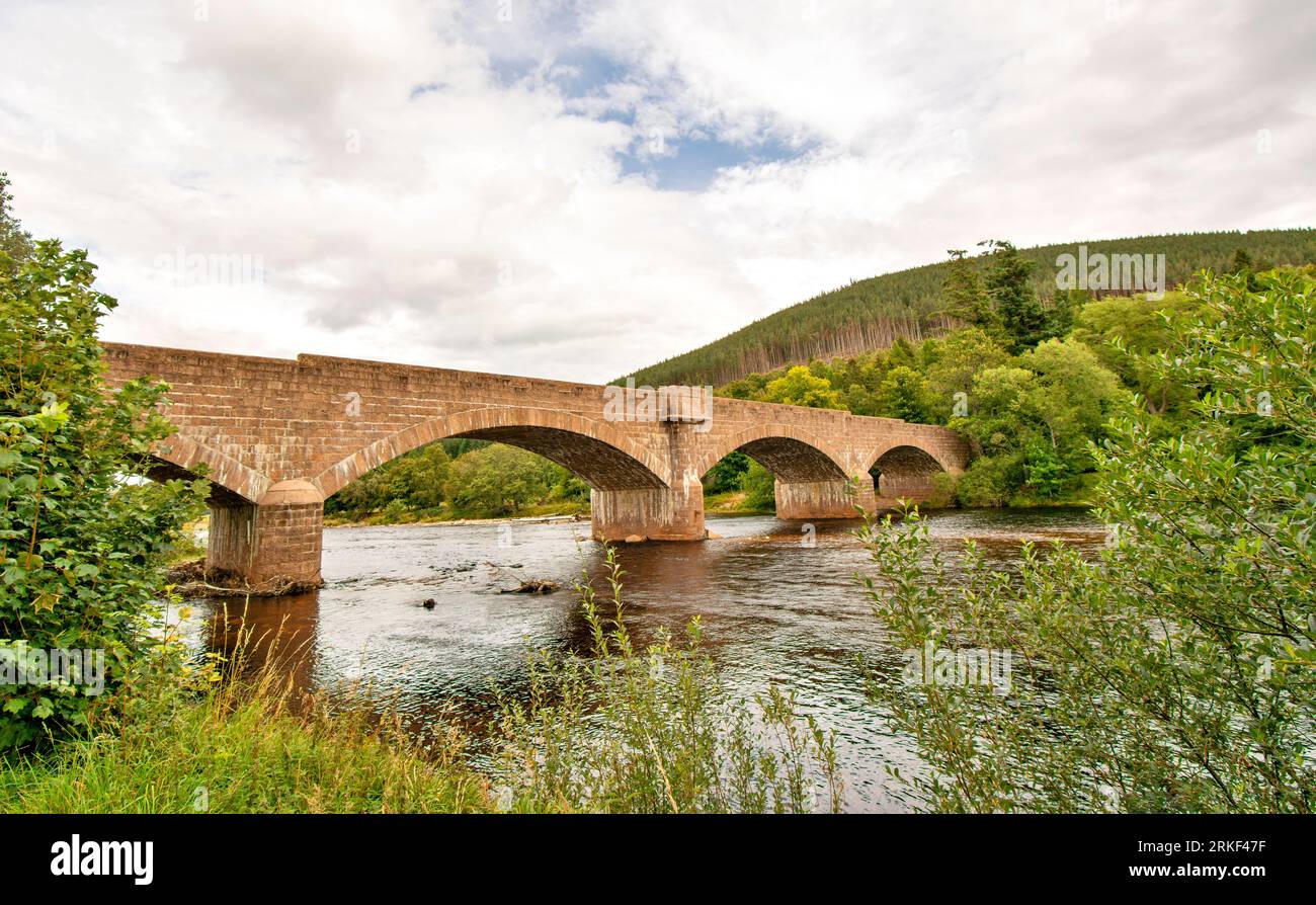 Ballater village scotland hi-res stock photography and images - Alamy