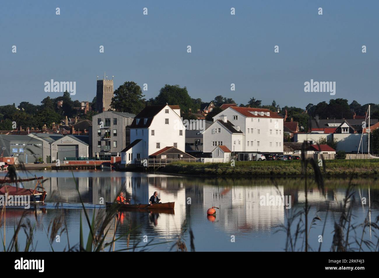 Woodbridge Tide Mill on the River Deben, Suffolk, England, UK Stock ...