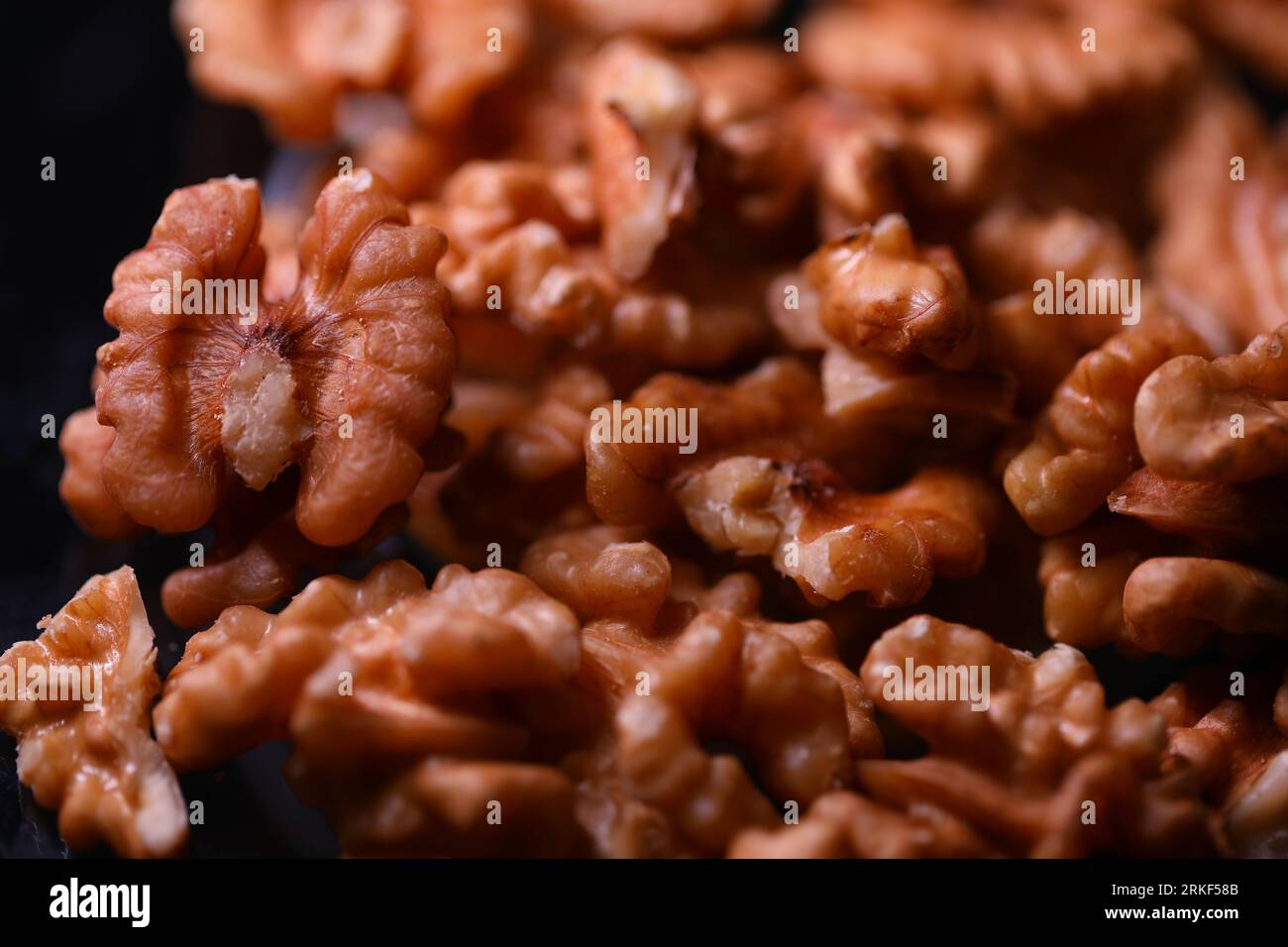 Walnuts With And Without Shells Stock Photo - Alamy