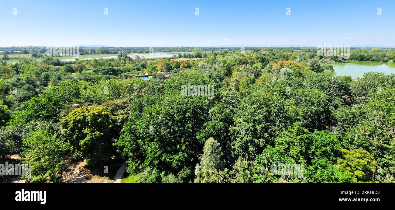 Le Parc des oiseaux - Birds Park, Villars-les-Dombes, Ain, Central ...