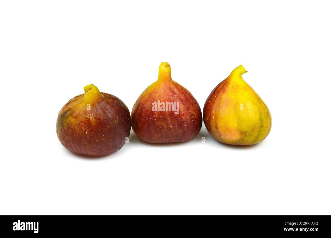 Figs isolated on white. Ripe fresh fig half Clipping Path. Fresh figs ...