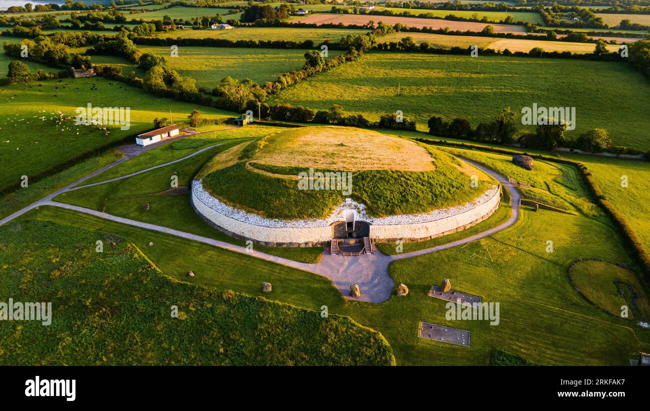Grass mound in a pond hi-res stock photography and images - Alamy