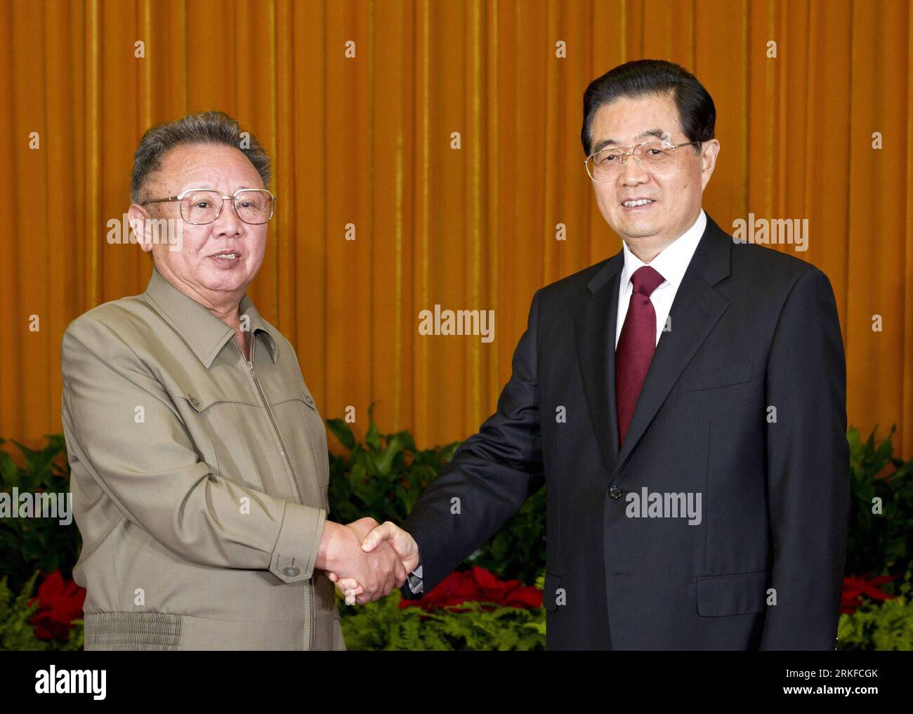 Hu jintao kim jong il hi-res stock photography and images - Alamy