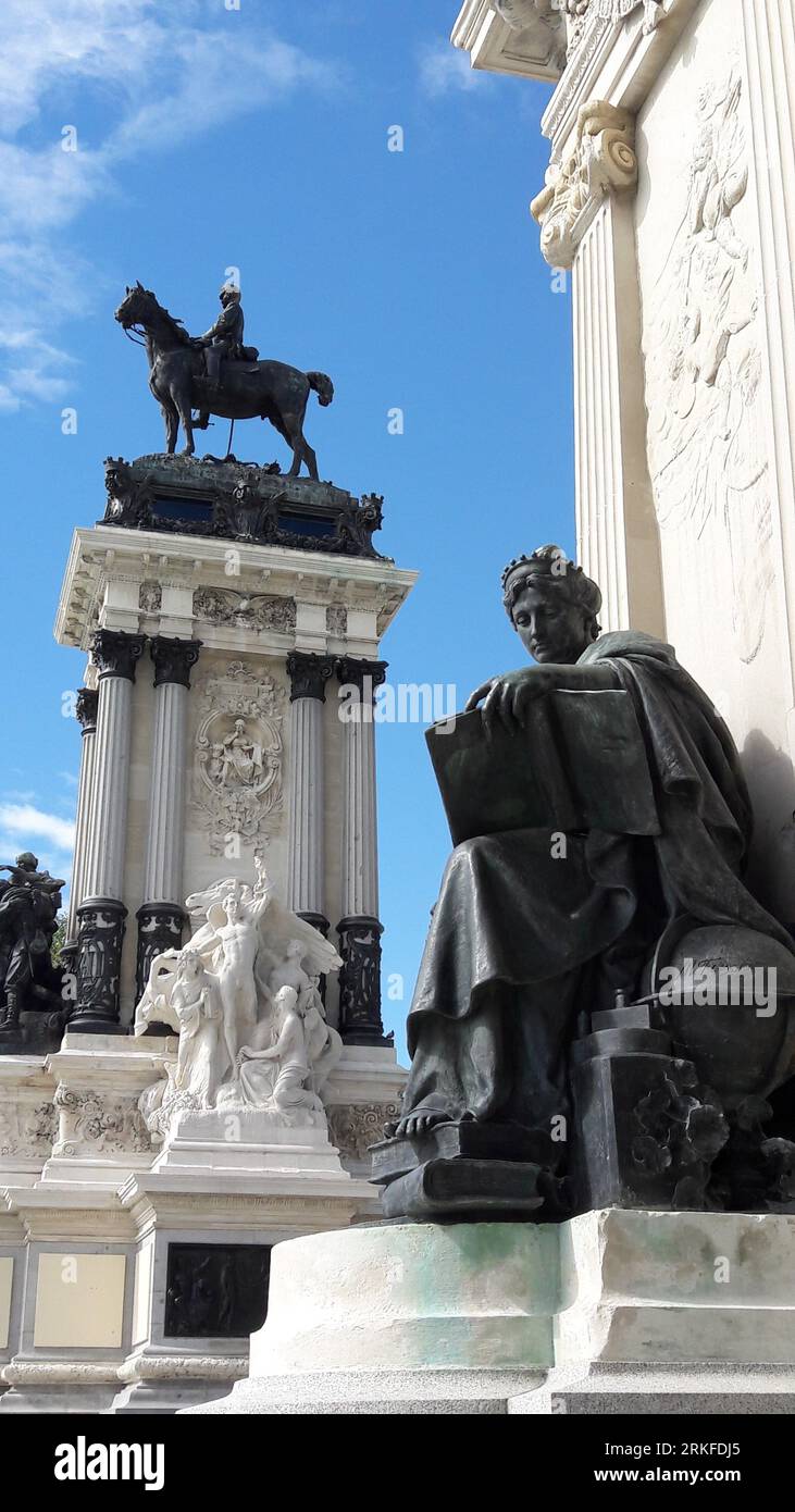 Monumental structure featuring hi-res stock photography and images - Alamy