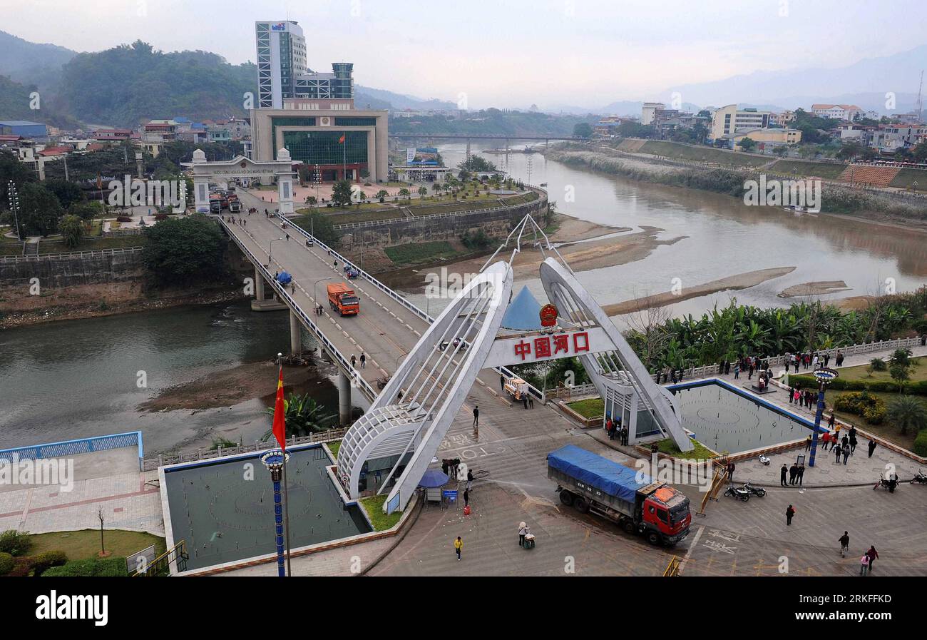 Sino vietnamese border hi-res stock photography and images - Alamy
