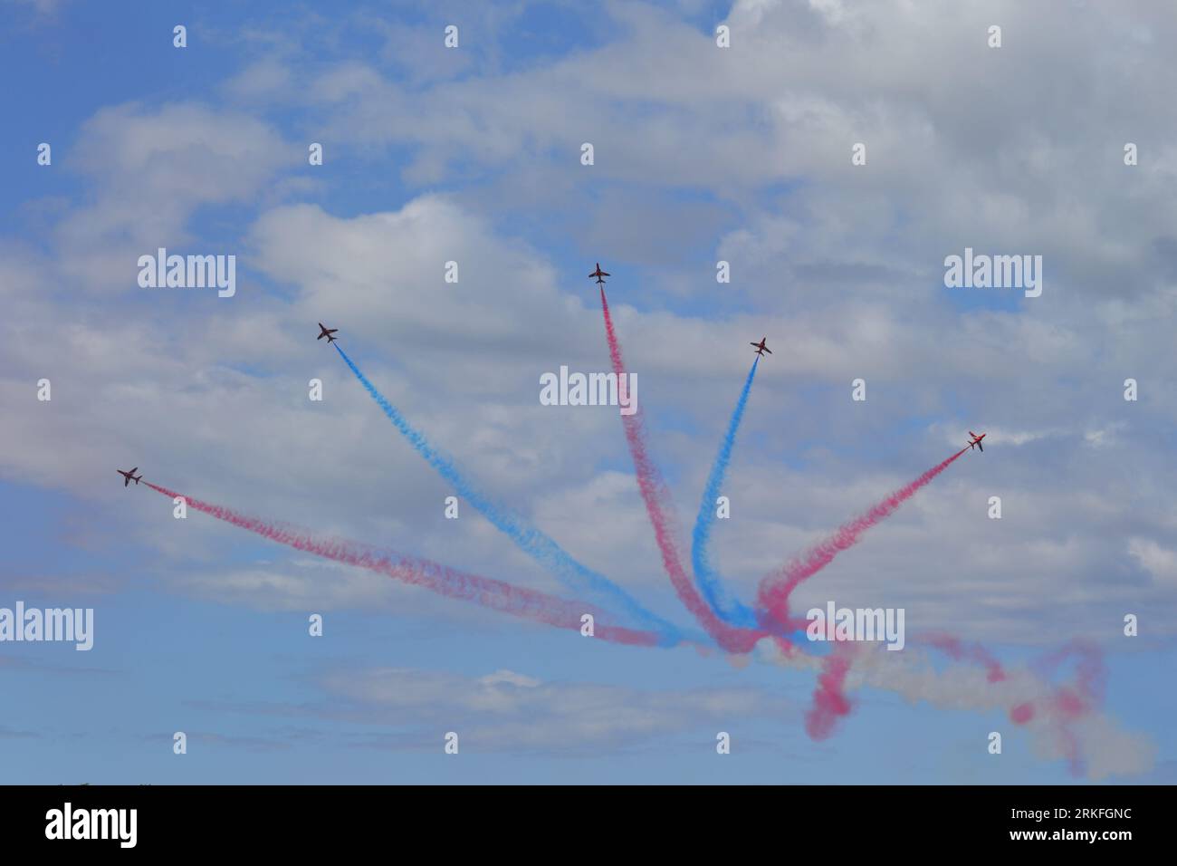 Flying fleet hi-res stock photography and images - Alamy