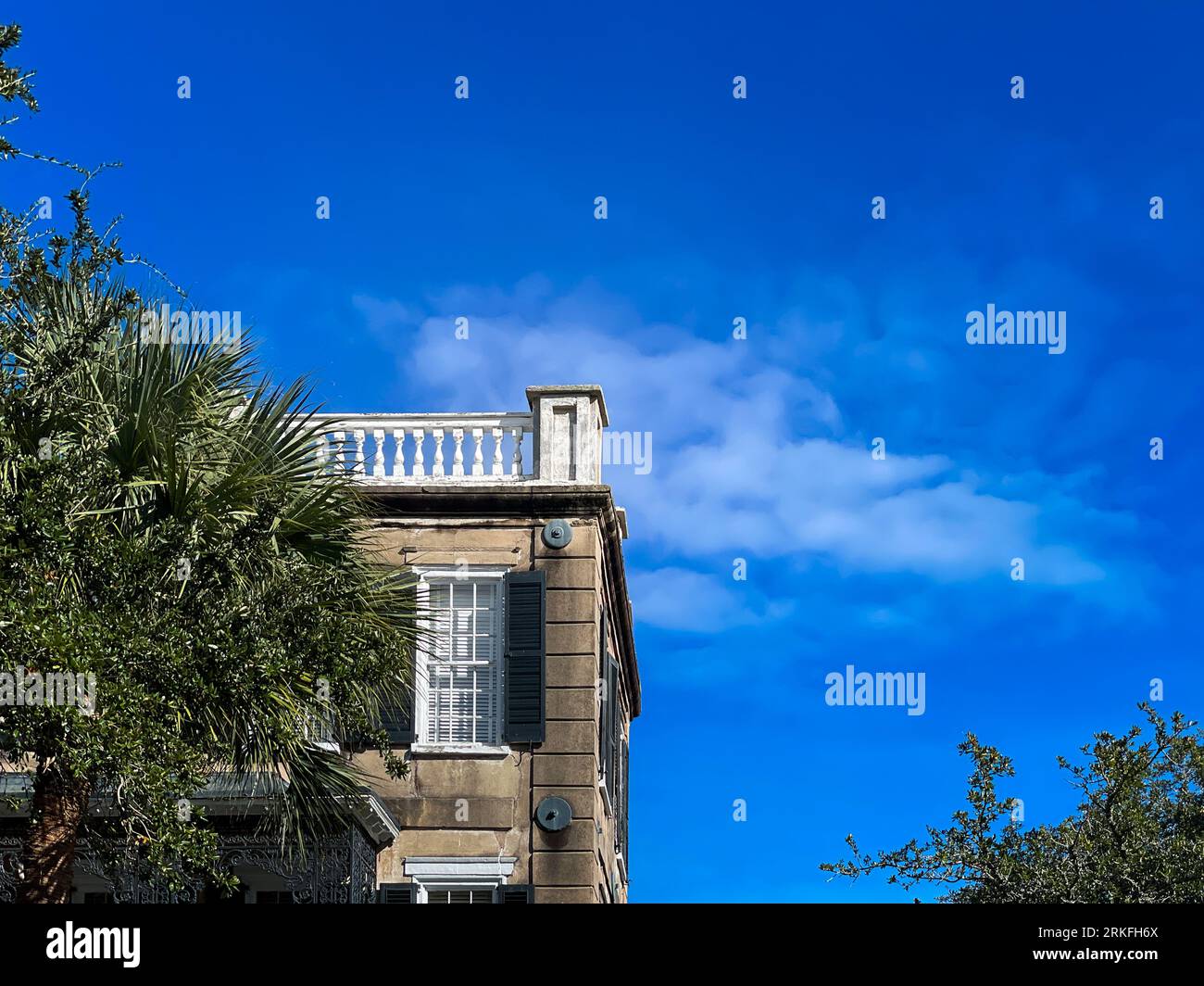 Charleston streetscape hi-res stock photography and images - Alamy