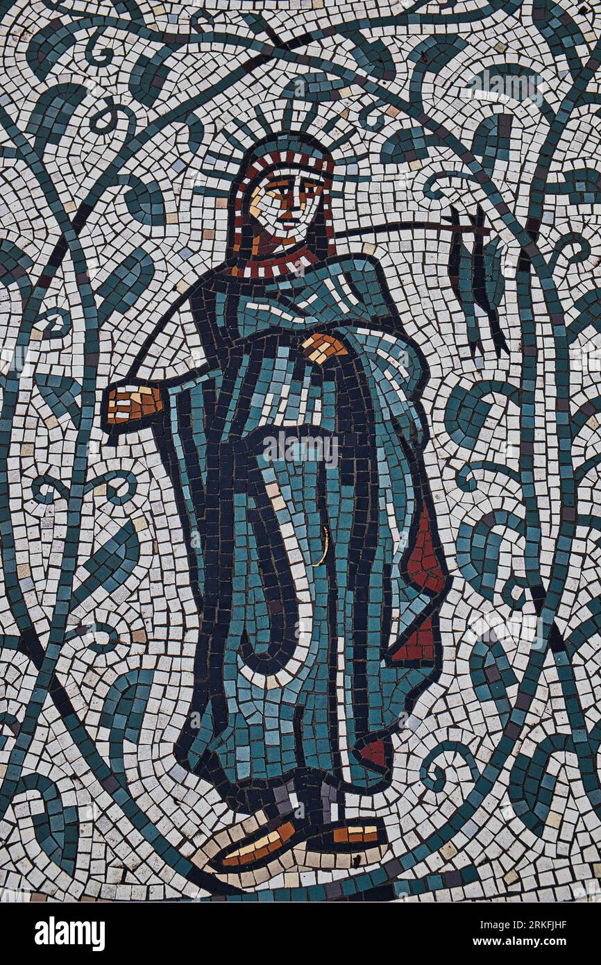 Roman mosaic england hi-res stock photography and images - Alamy