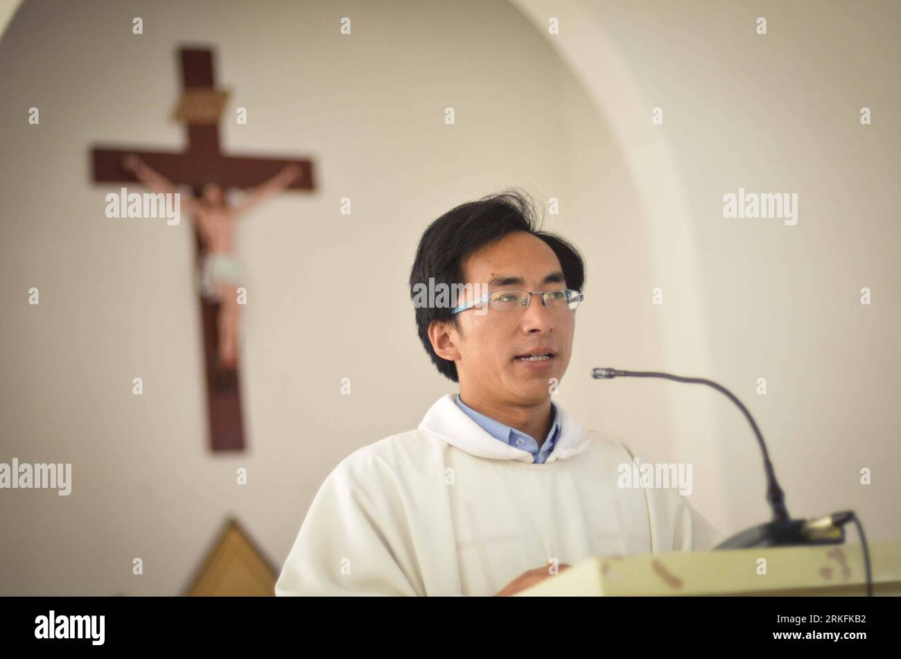 S 32 6 30 hi-res stock photography and images - Alamy