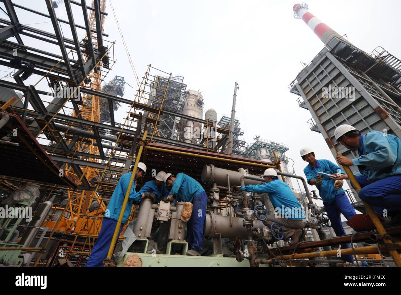 Methanol production hi-res stock photography and images - Alamy