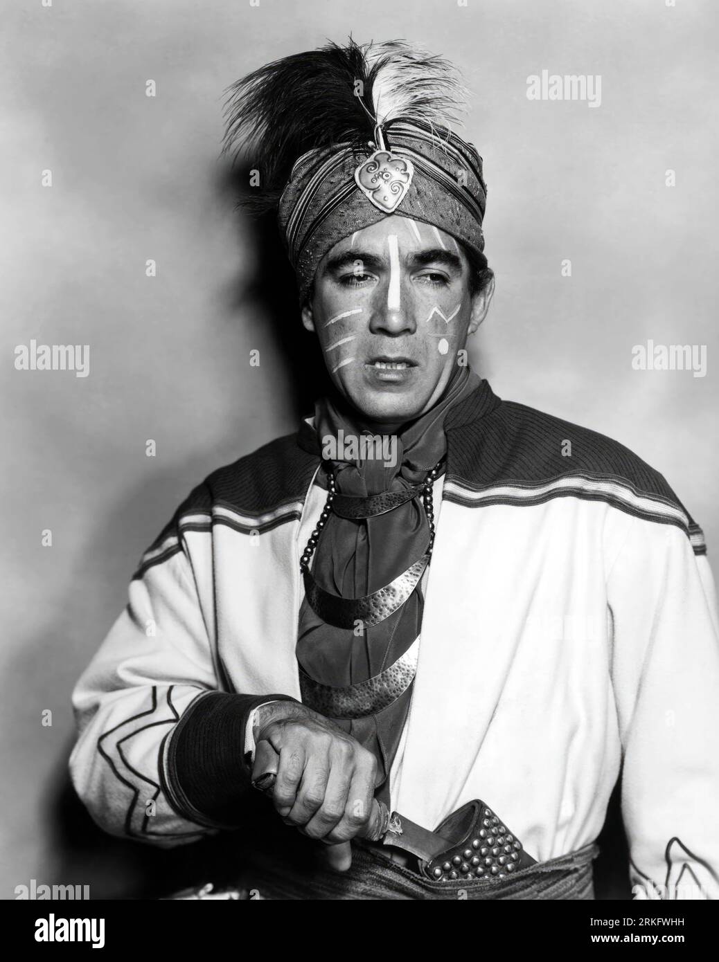 Universal international 1950s hi-res stock photography and images - Alamy