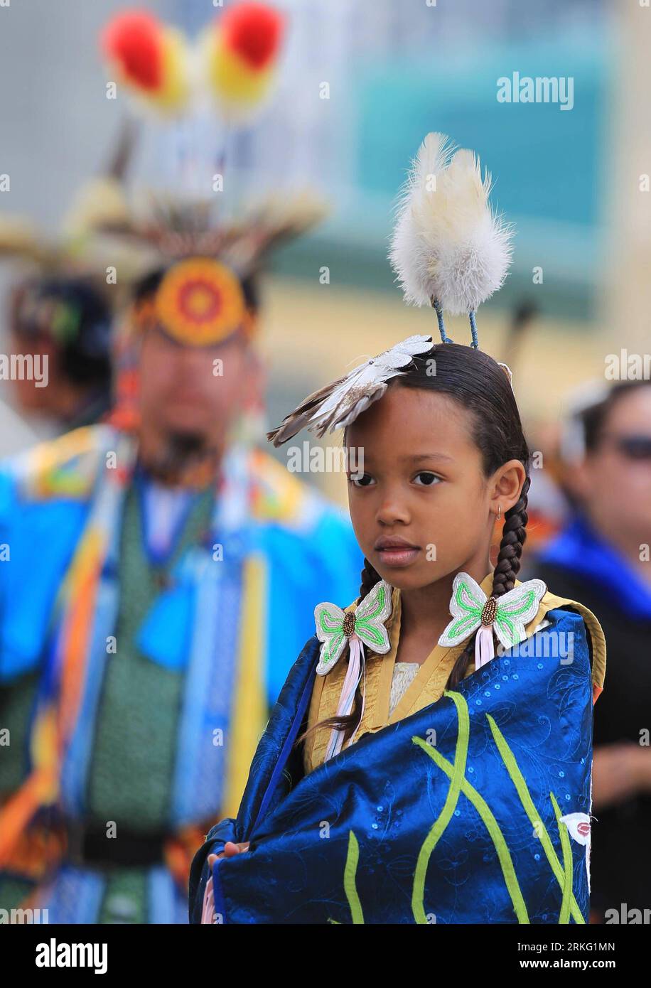 Aboriginal girl canada hi-res stock photography and images - Alamy