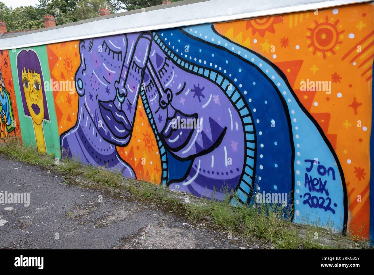 Shirley road cardiff hi-res stock photography and images - Alamy