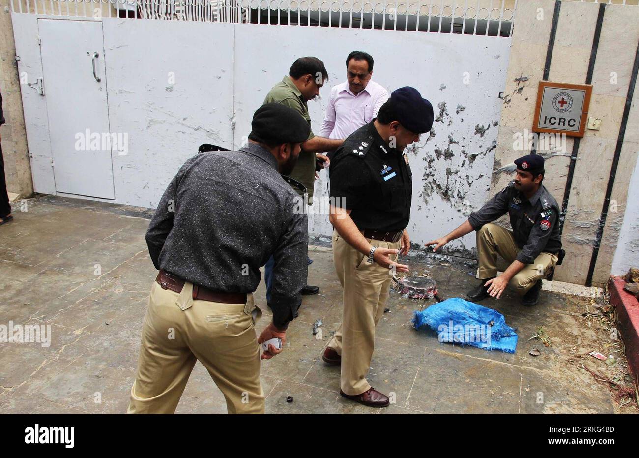 Diffused bomb hi-res stock photography and images - Alamy