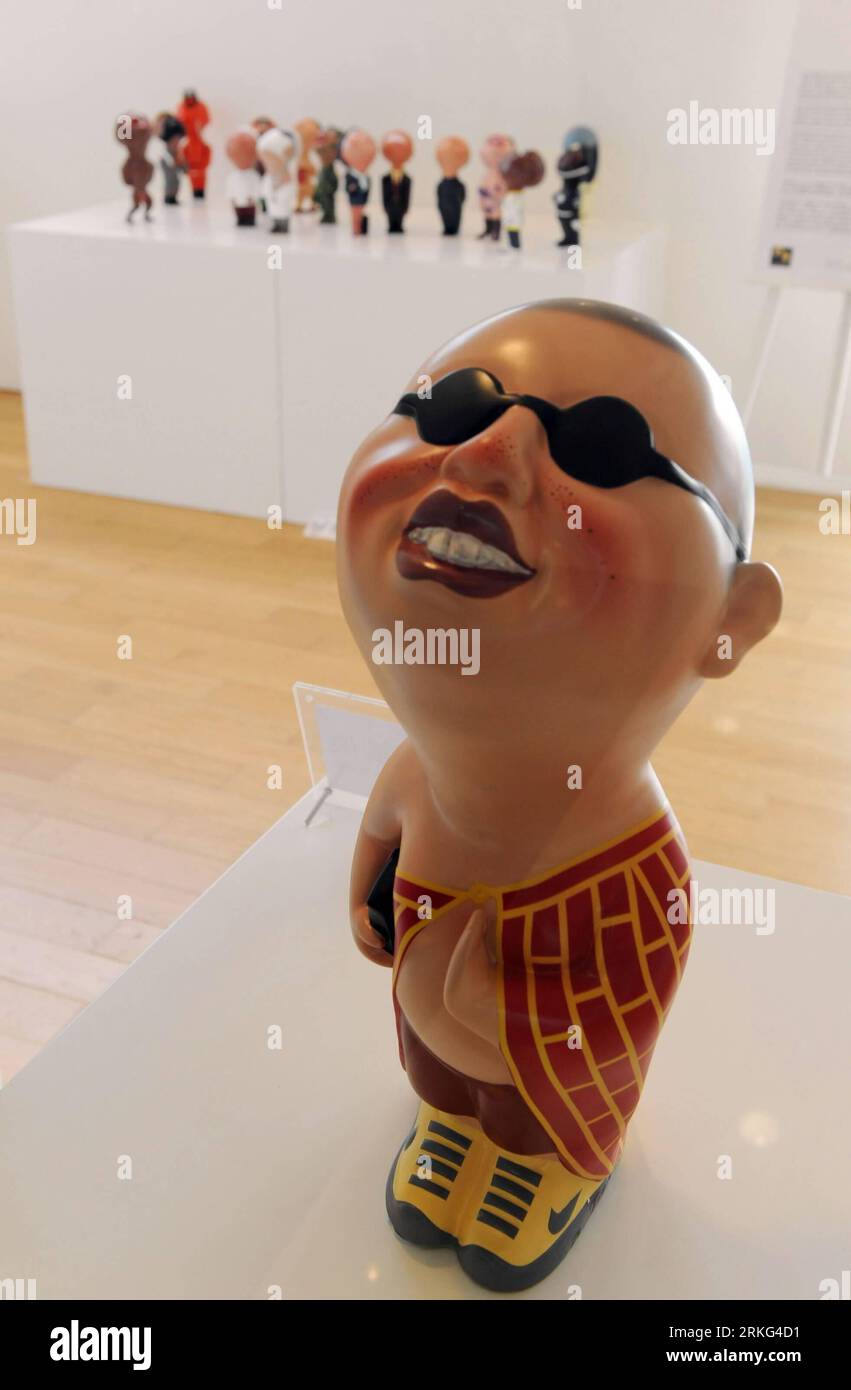 Dwarf city china hi-res stock photography and images - Alamy