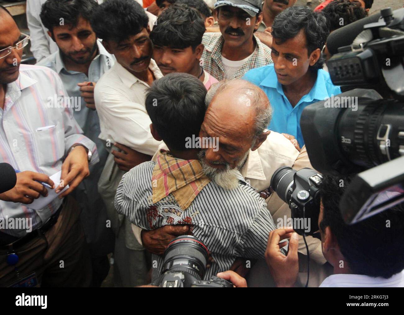 Pakistan nationality hi-res stock photography and images - Alamy