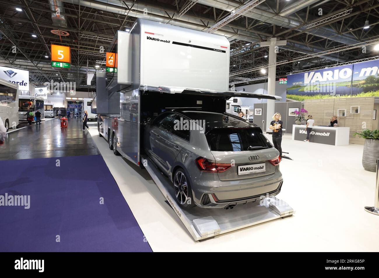 Duesseldorf, Germany. 25th Aug, 2023. A Vario luxury motorhome with ...