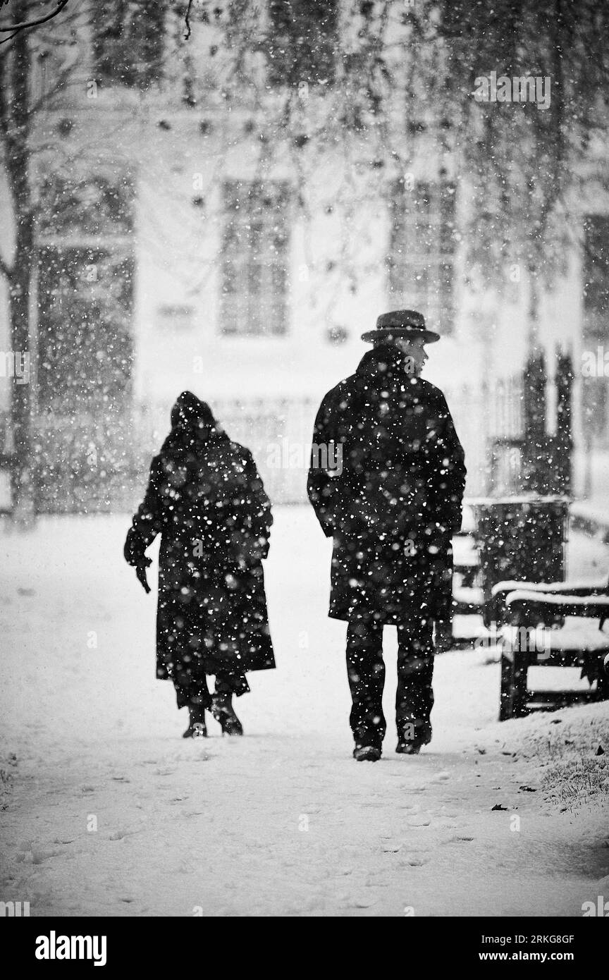 Snow in Cheltenham Stock Photo - Alamy