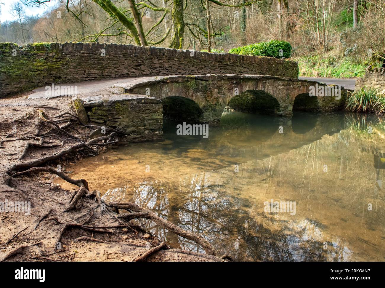 Castle combe bridge hi-res stock photography and images - Alamy
