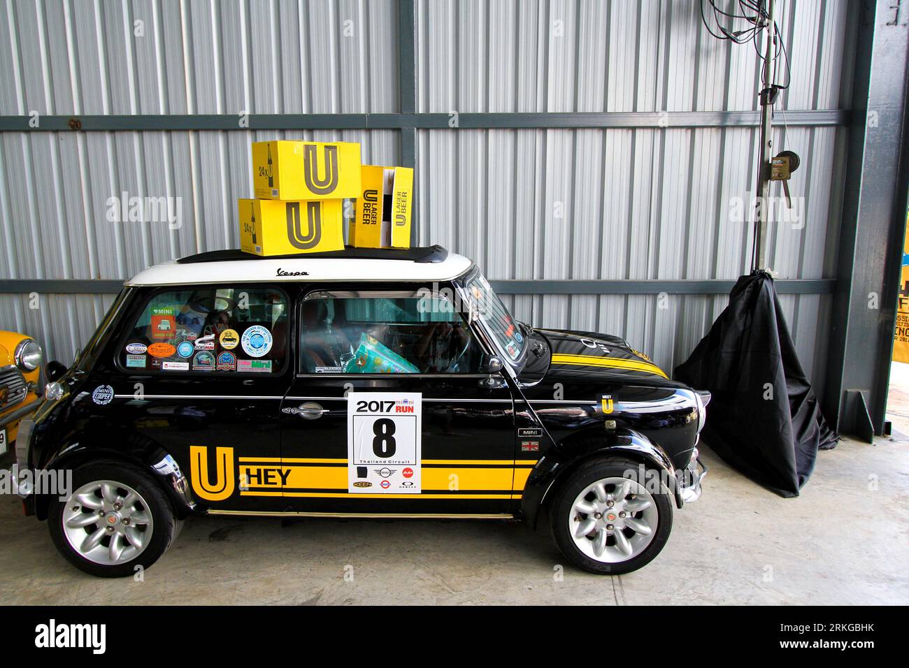 Beautiful austin mini hi-res stock photography and images - Alamy