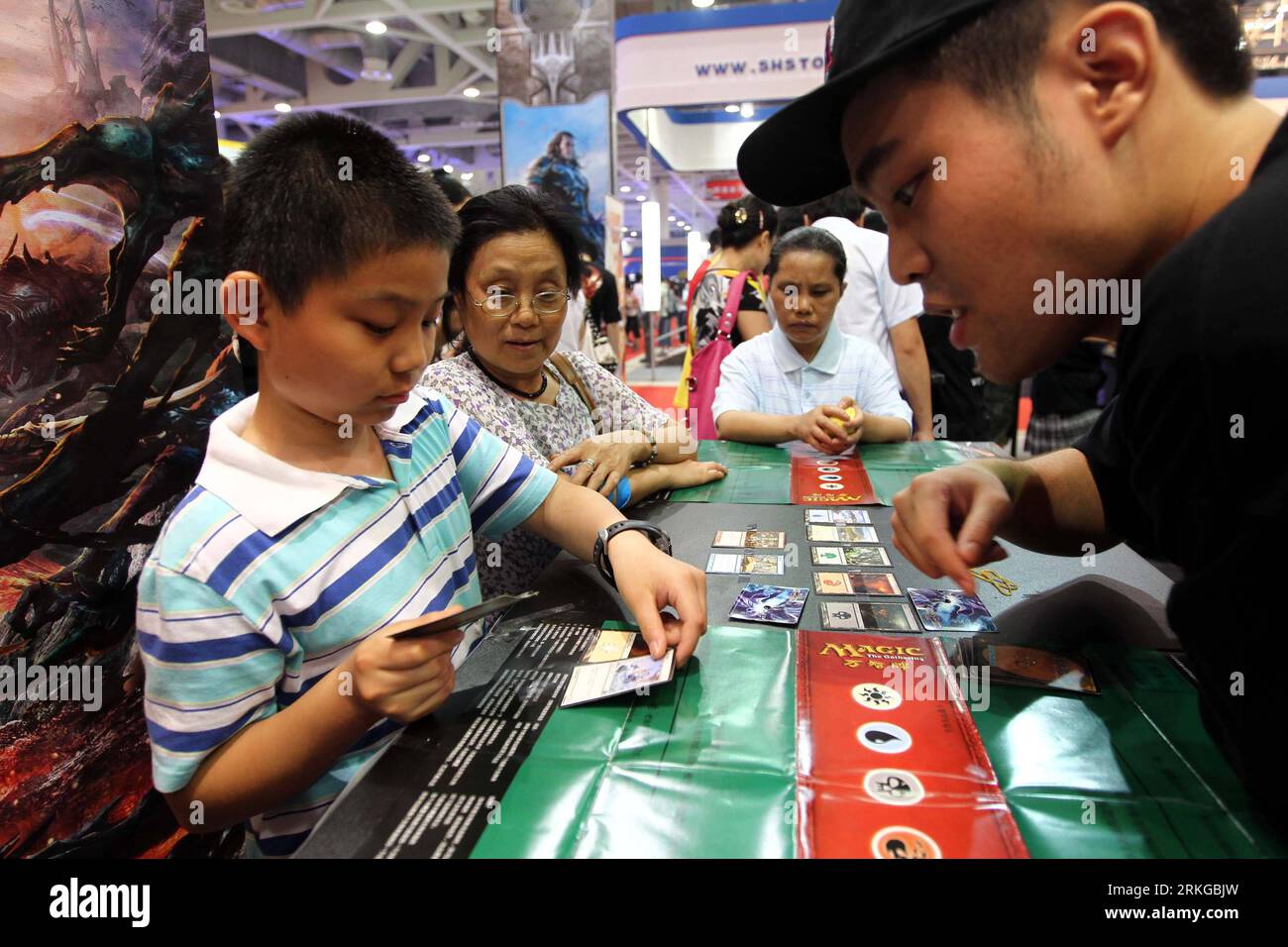 Child ren hi-res stock photography and images - Alamy