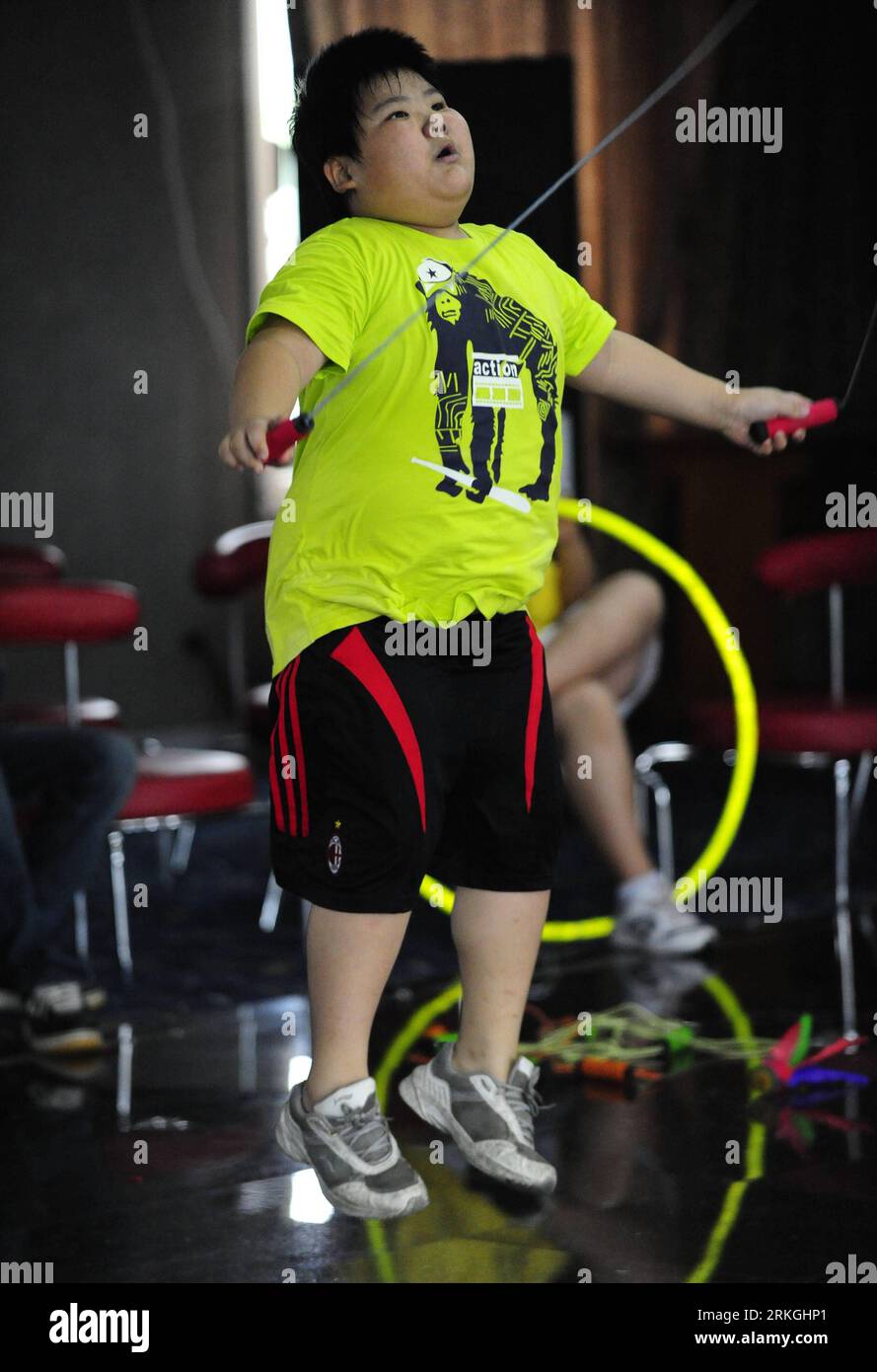 Overweight children camp hi-res stock photography and images - Alamy