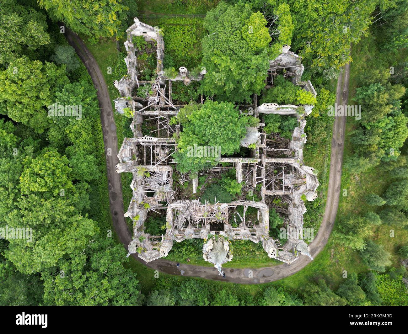 Dunalastair house hi-res stock photography and images - Alamy