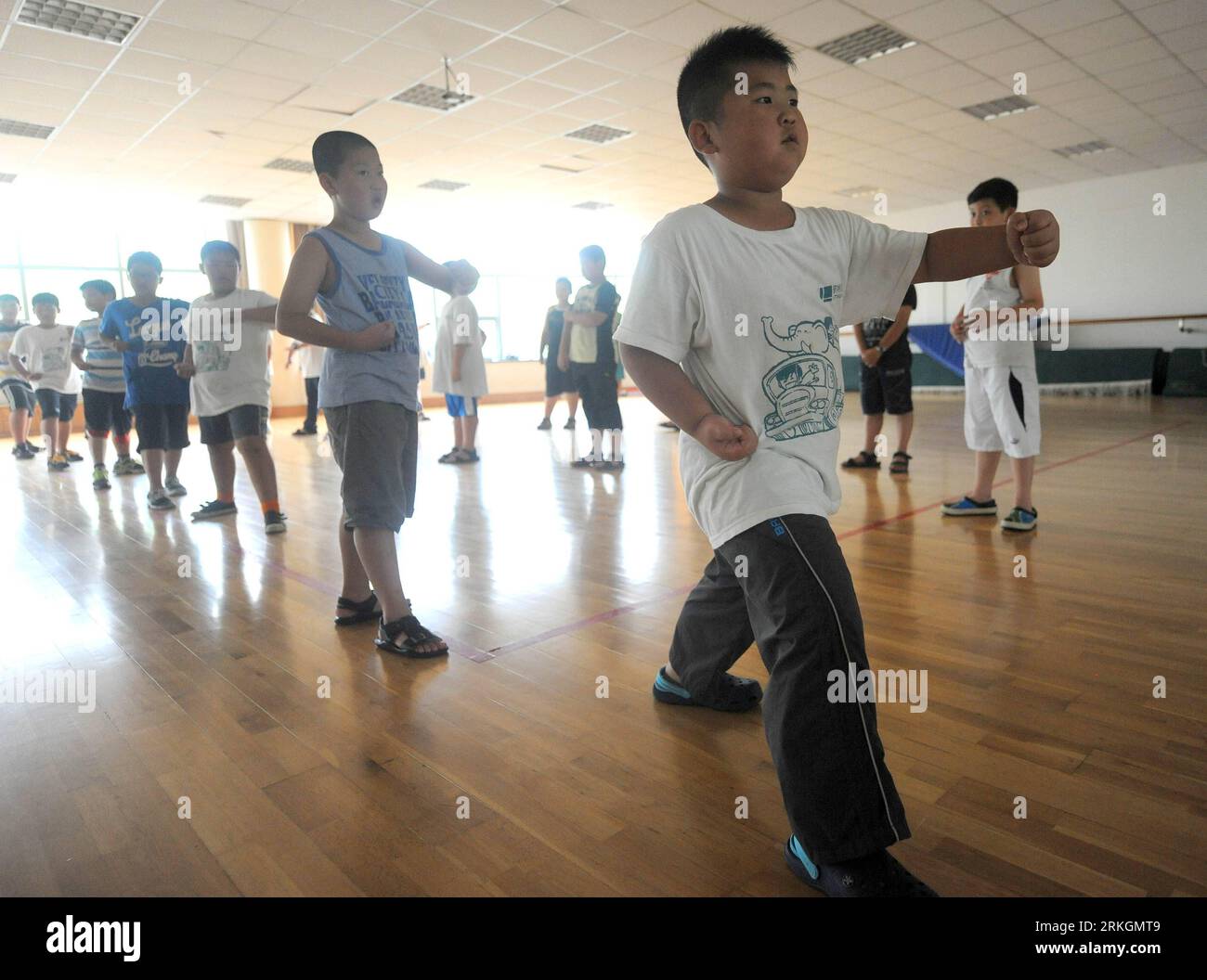 Overweight children camp hi-res stock photography and images - Alamy