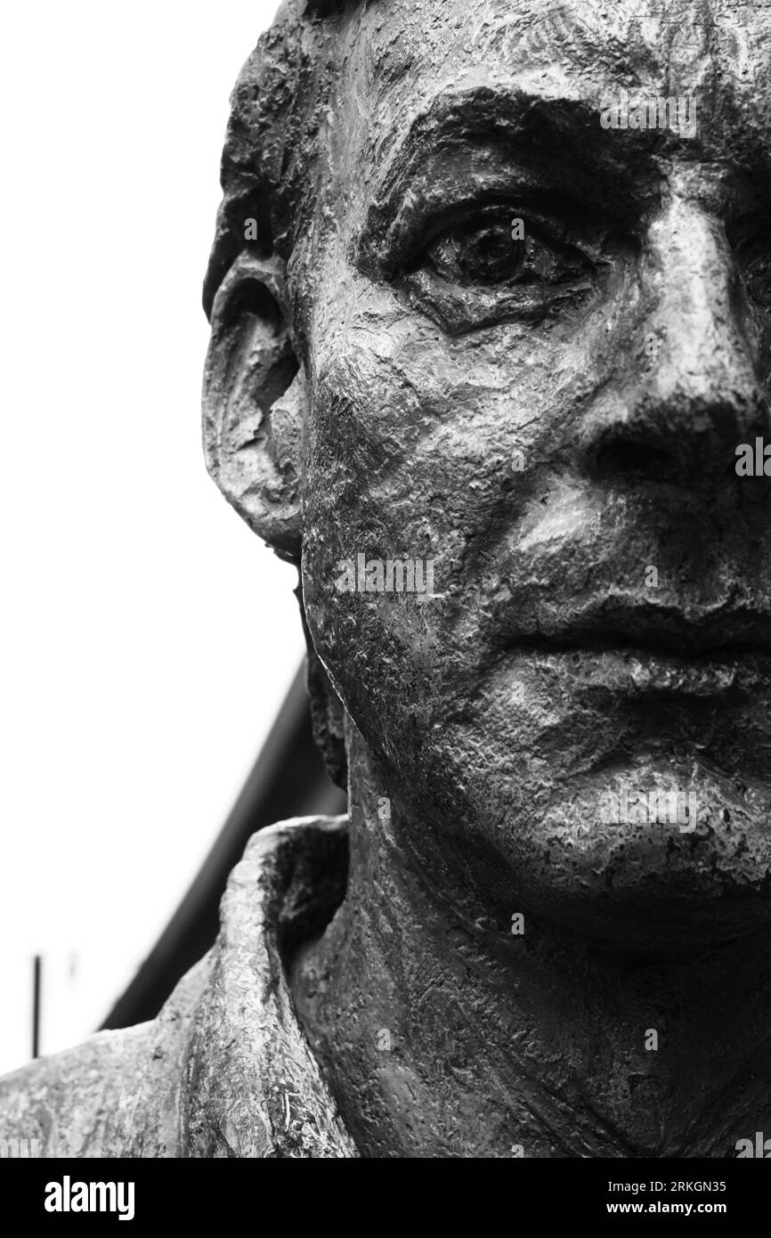 Sean Henry Sculpture Stock Photo - Alamy