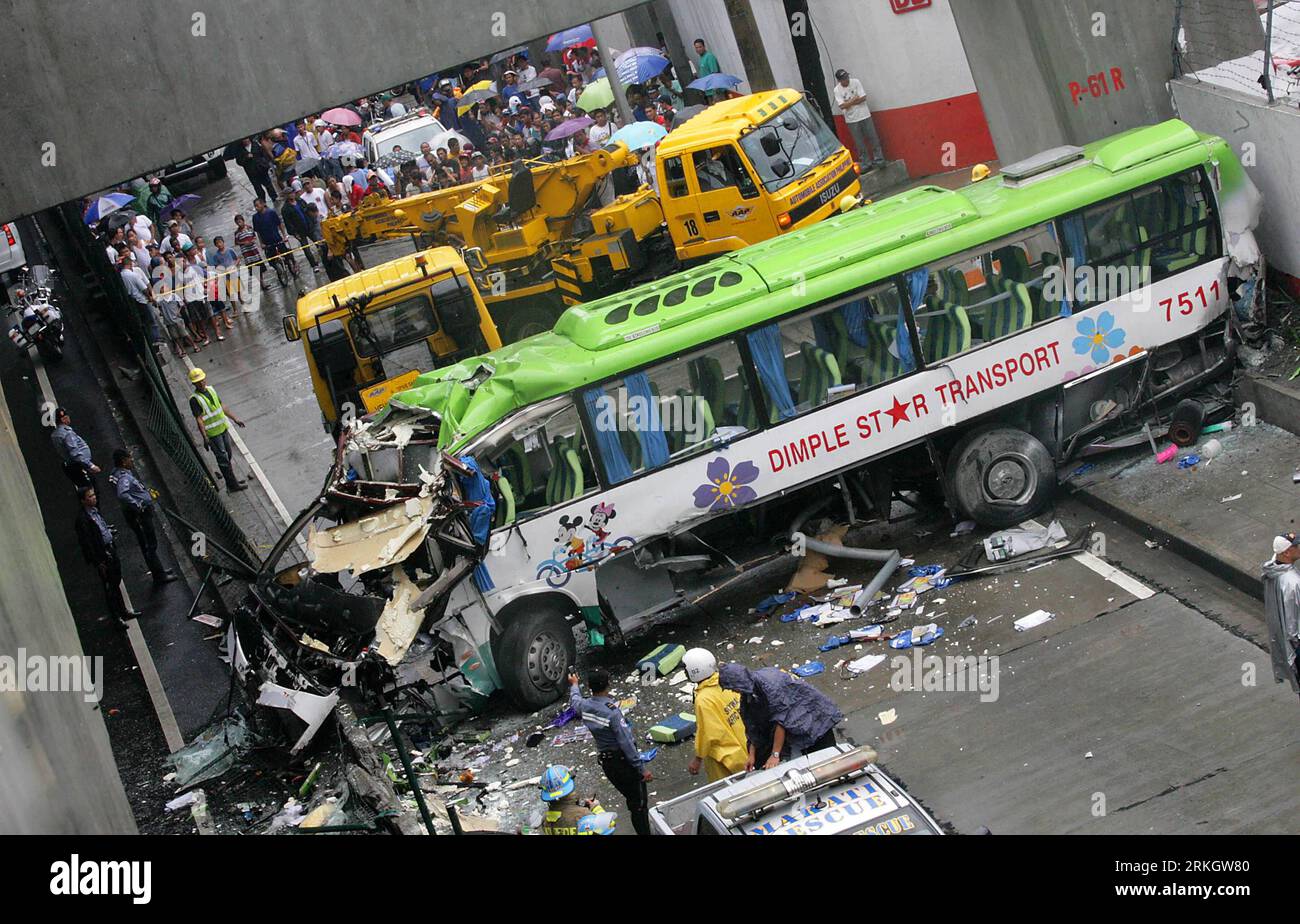 Philippines expressway hi-res stock photography and images - Alamy