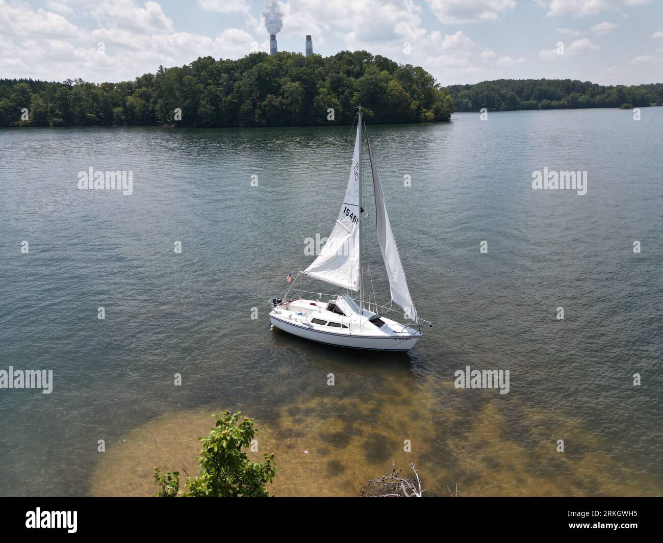 Aerial view tranquil lake sailing hi-res stock photography and images ...