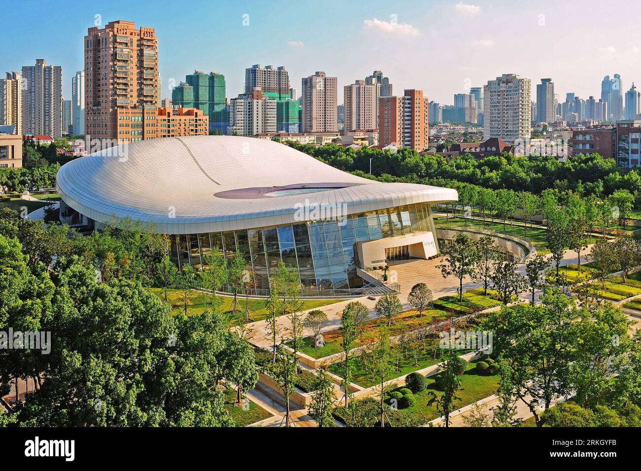 Mcg exterior hi-res stock photography and images - Alamy