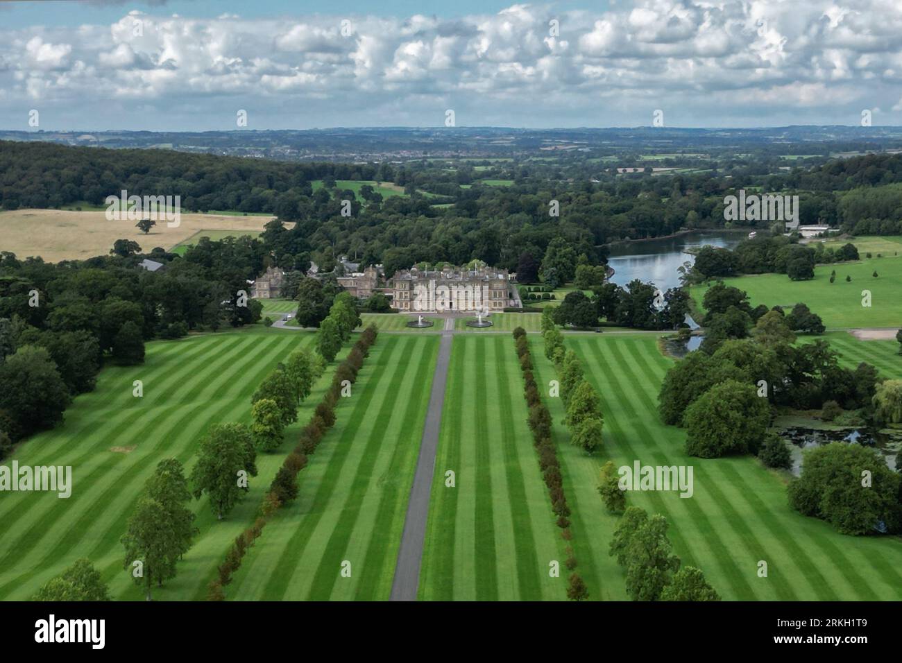 Longleat aerial view hi-res stock photography and images - Alamy