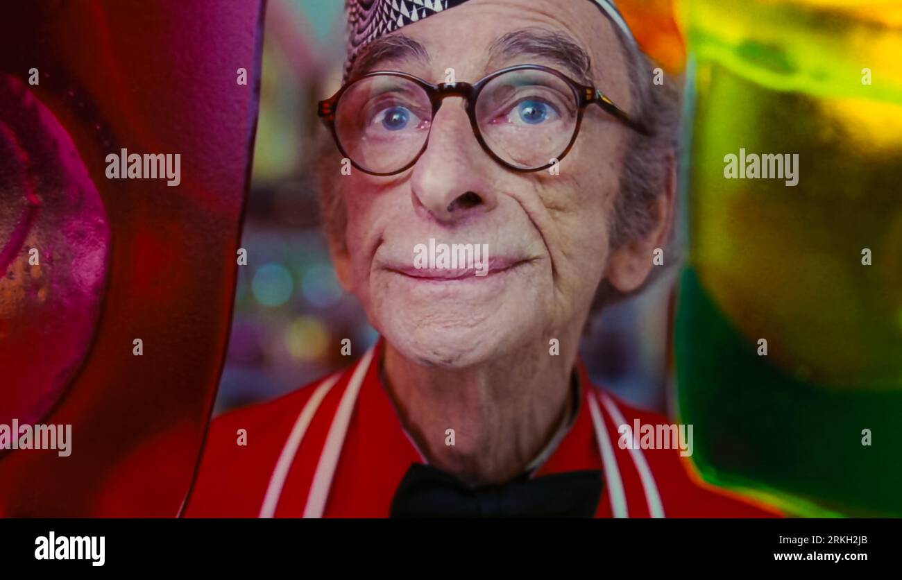 USA. David Kelly in a scene from (C)Warner Bros film: Charlie and the ...