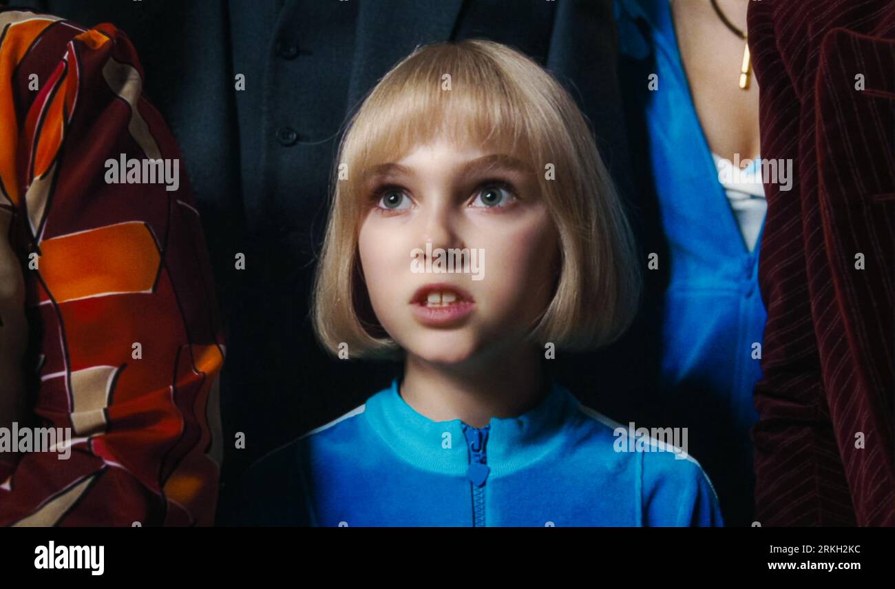 USA. AnnaSophia Robb in a scene from (C)Warner Bros film: Charlie and ...