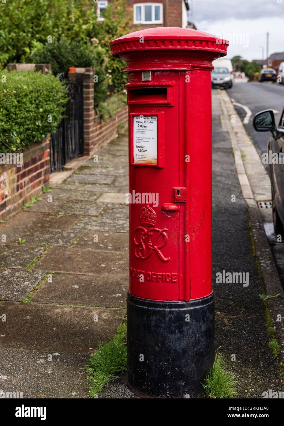 British style mailbox hi-res stock photography and images - Alamy
