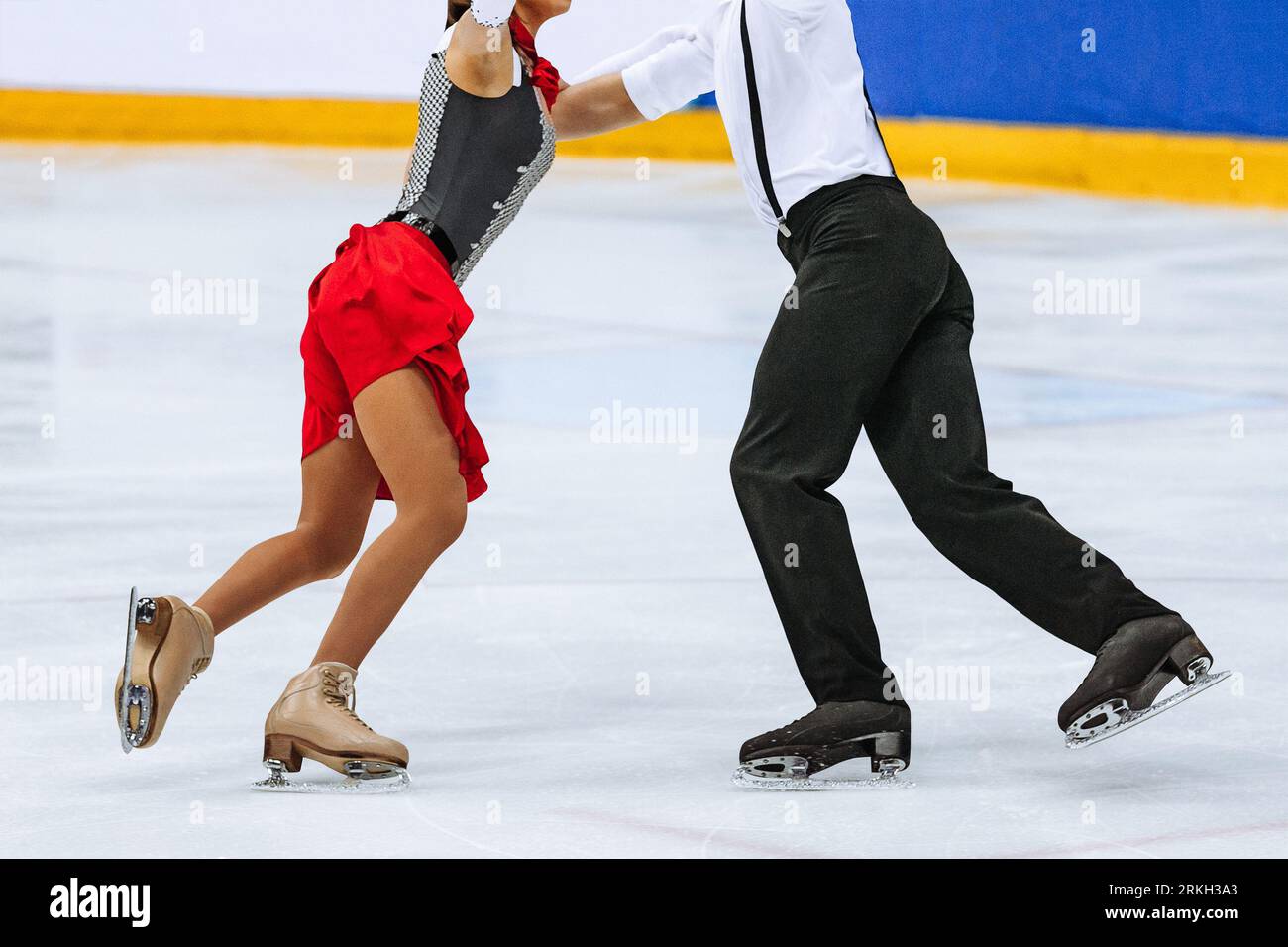 Figure skating hi-res stock photography and images - Alamy