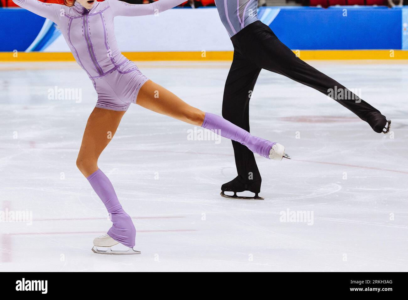 Figure skating hi-res stock photography and images - Alamy