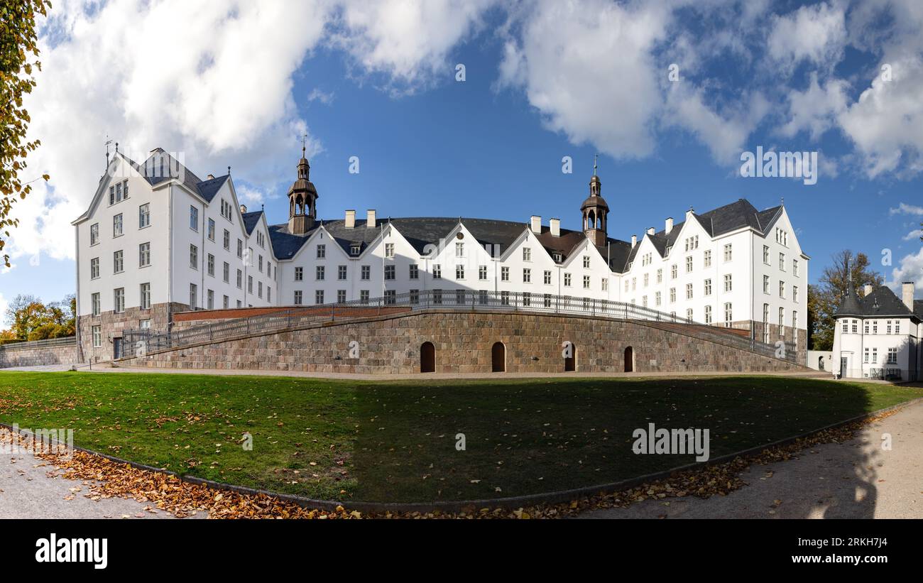 Panoramic view ancient fortress hi-res stock photography and images - Alamy