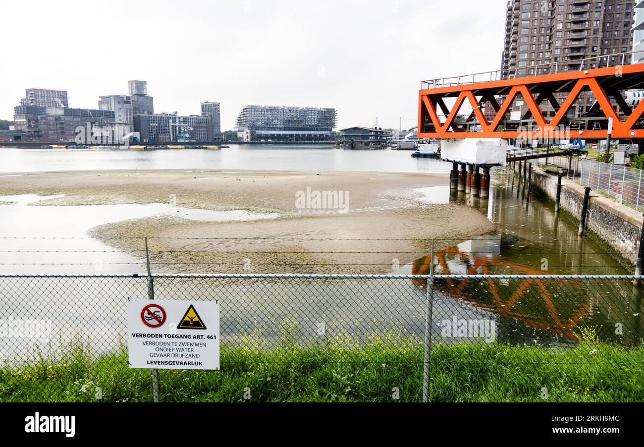 ROTTERDAM - Sandbanks in the reclaimed land in the Rijnhaven. Part of ...