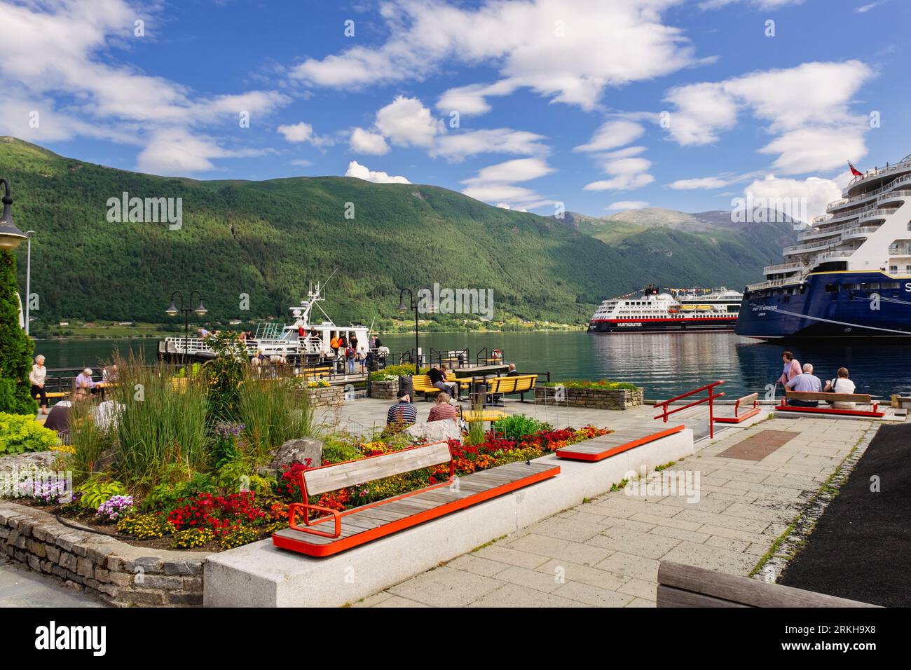 Cruise ship waiting area hi-res stock photography and images - Alamy