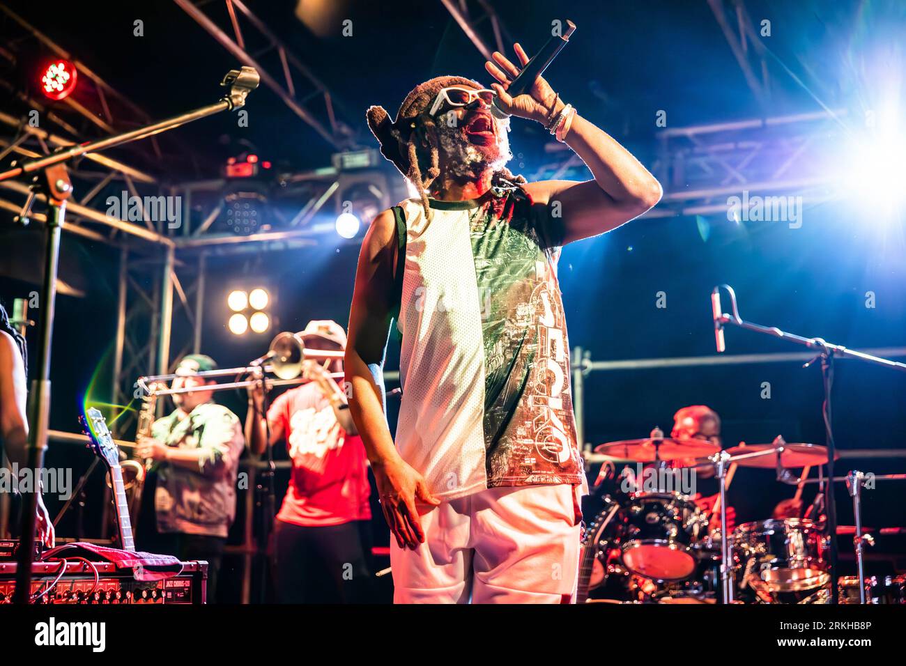Steel pulse hi-res stock photography and images - Alamy