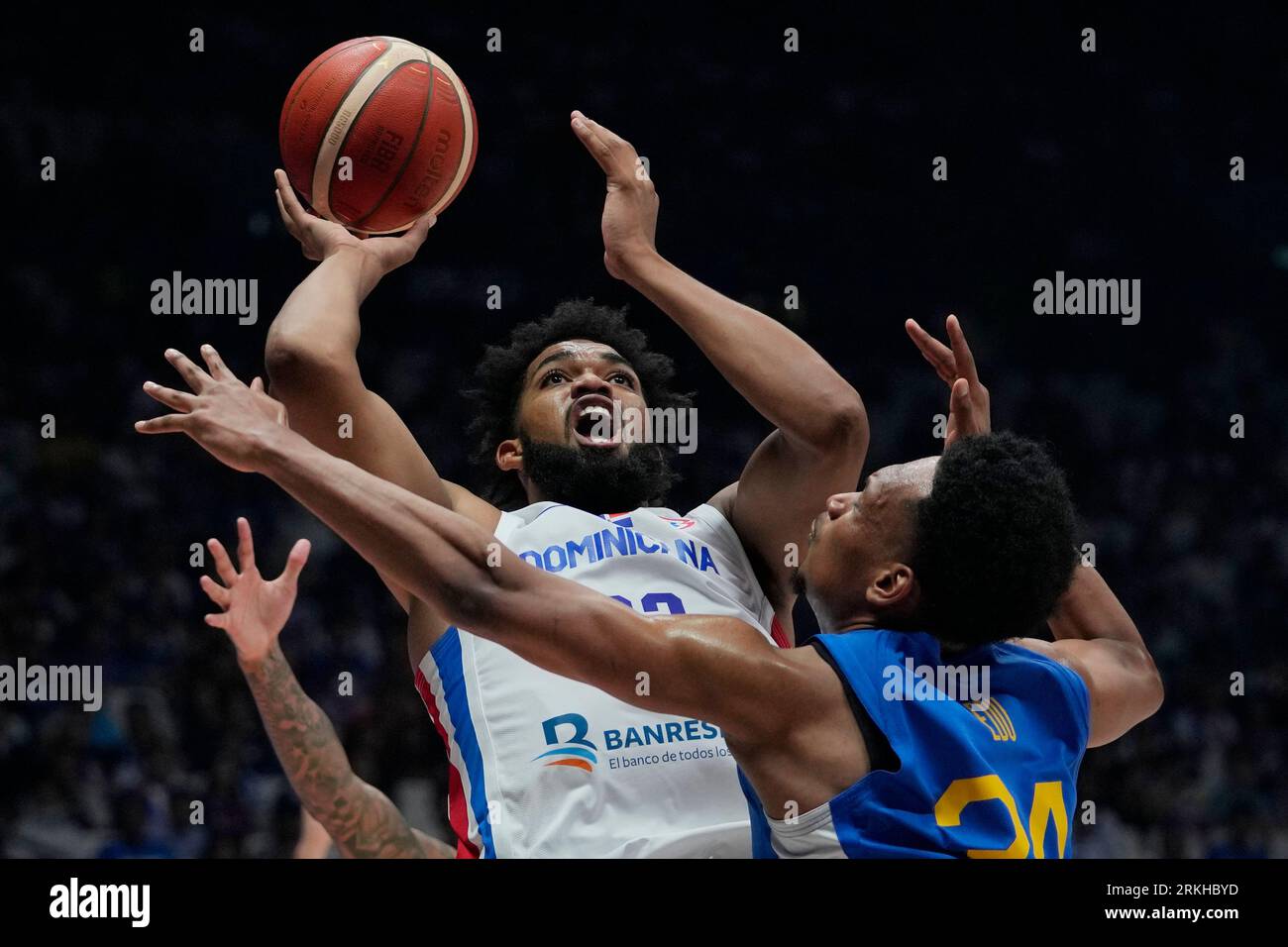 Dominican Republic forward Karl-Anthony Towns (32) shoots against ...