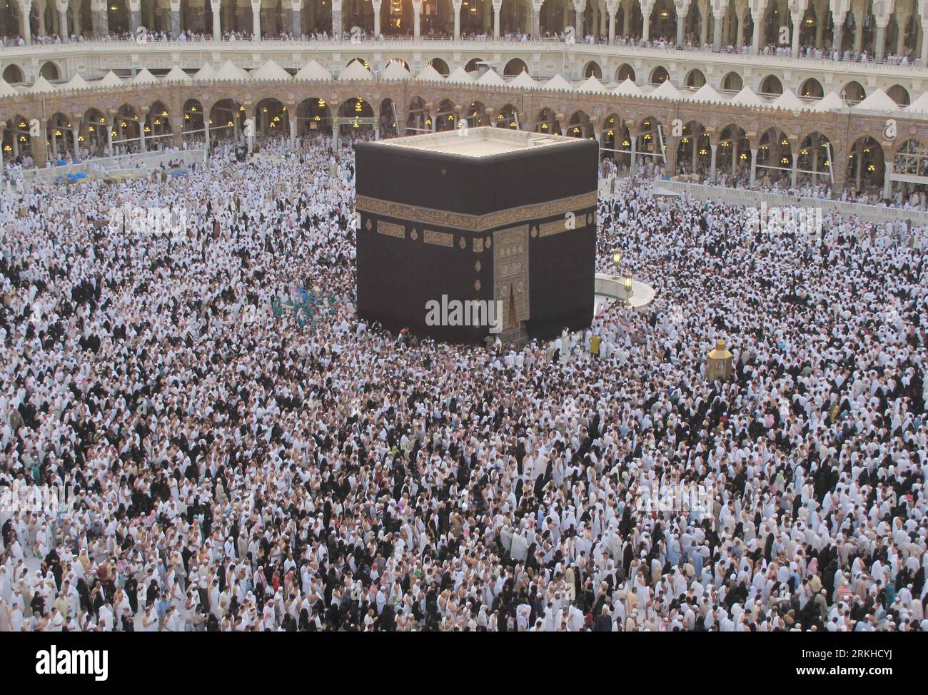 Mecca mosque expansion hi-res stock photography and images - Alamy