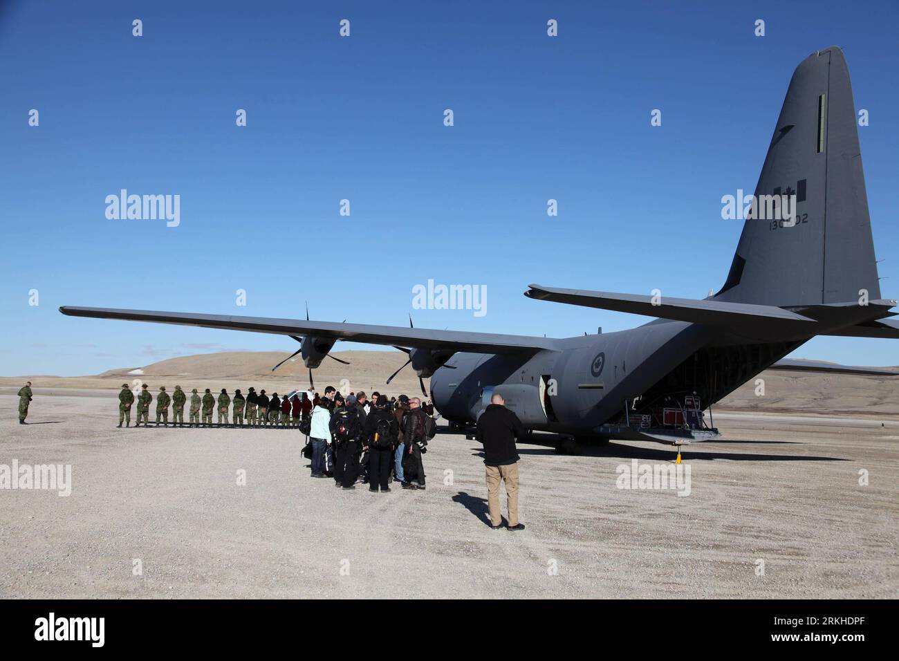 Resolute bay airport hi-res stock photography and images - Alamy