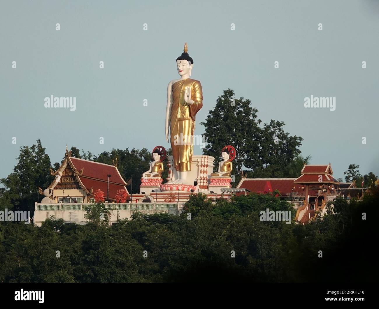 Wat phrathat doi kham temple hi-res stock photography and images - Alamy