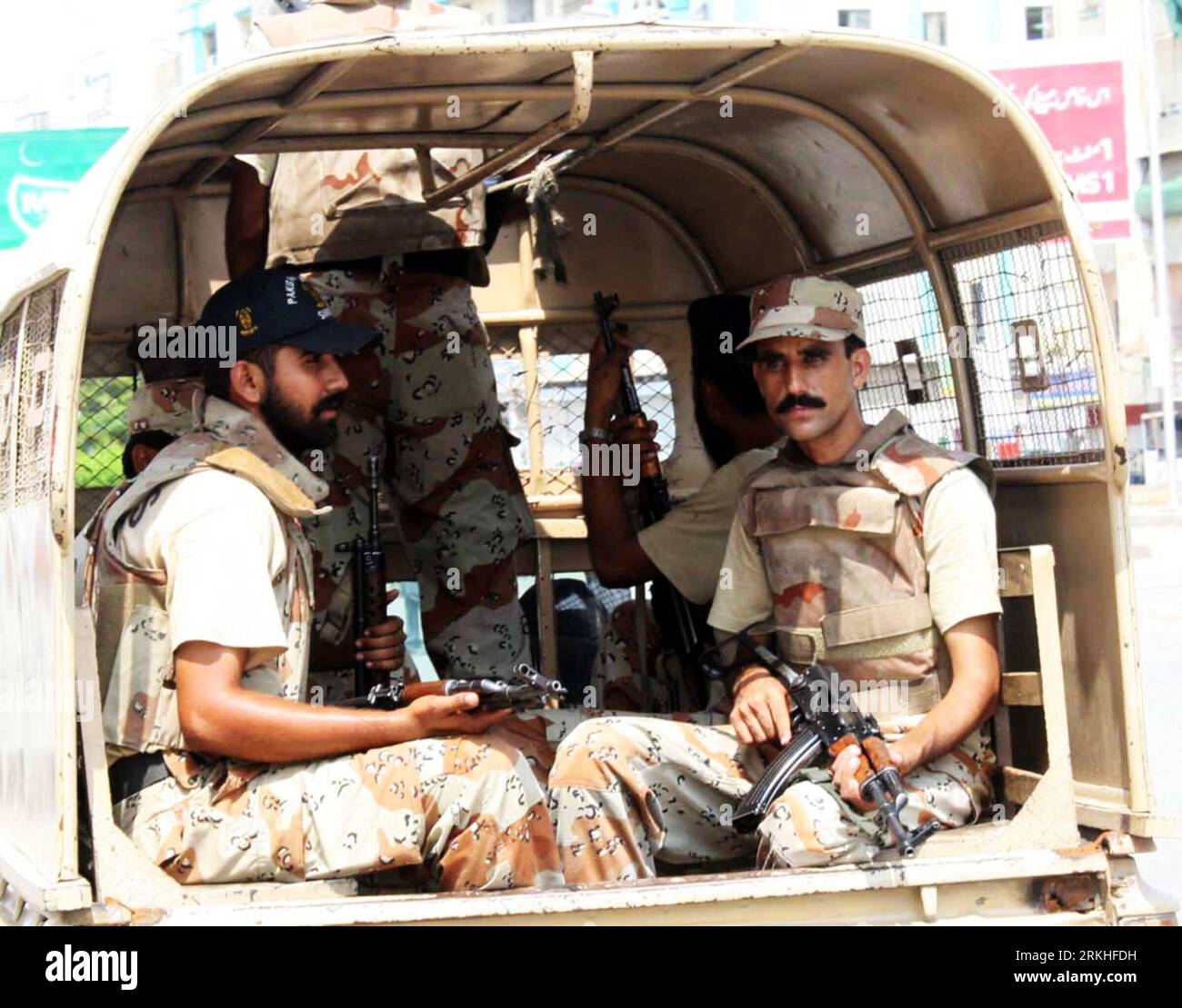 Paramilitary gangs hi-res stock photography and images - Alamy