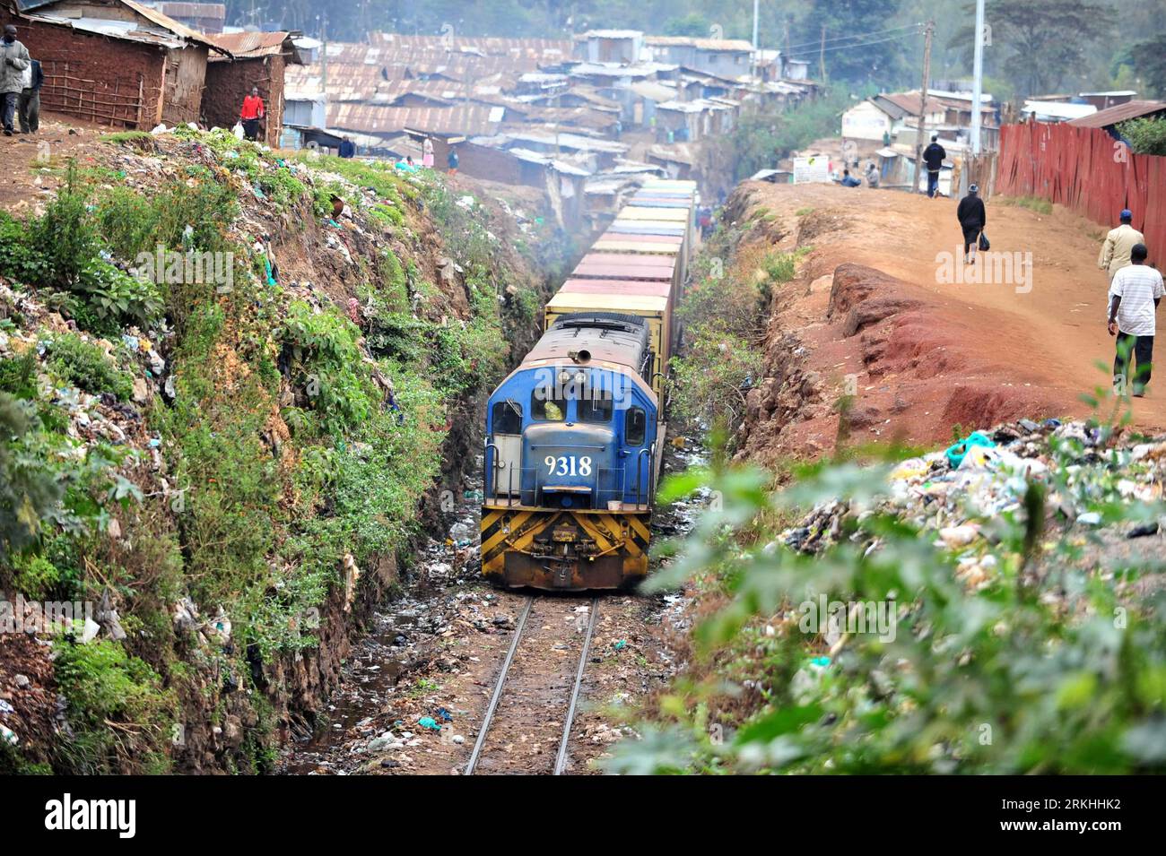 Train in kibera slums nairobi hi-res stock photography and images - Alamy