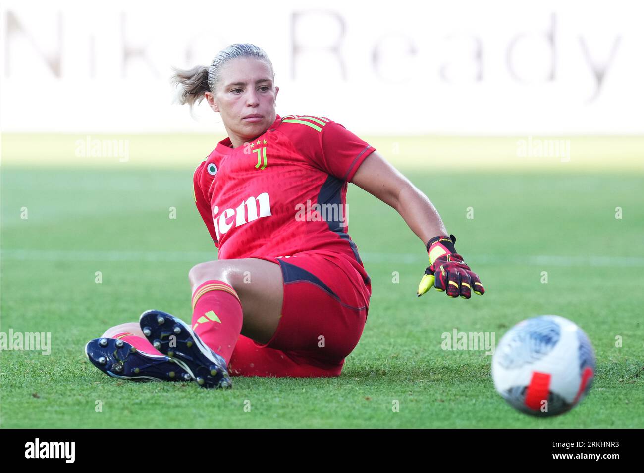 Womens feminas hi-res stock photography and images - Alamy
