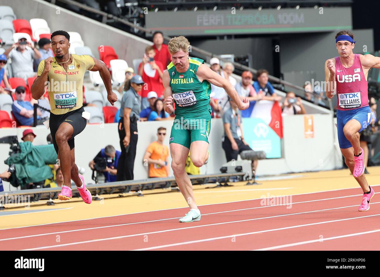 Budapest, Hungary. 25th Aug, 2023. Germany's Leo Neugebauer (L ...